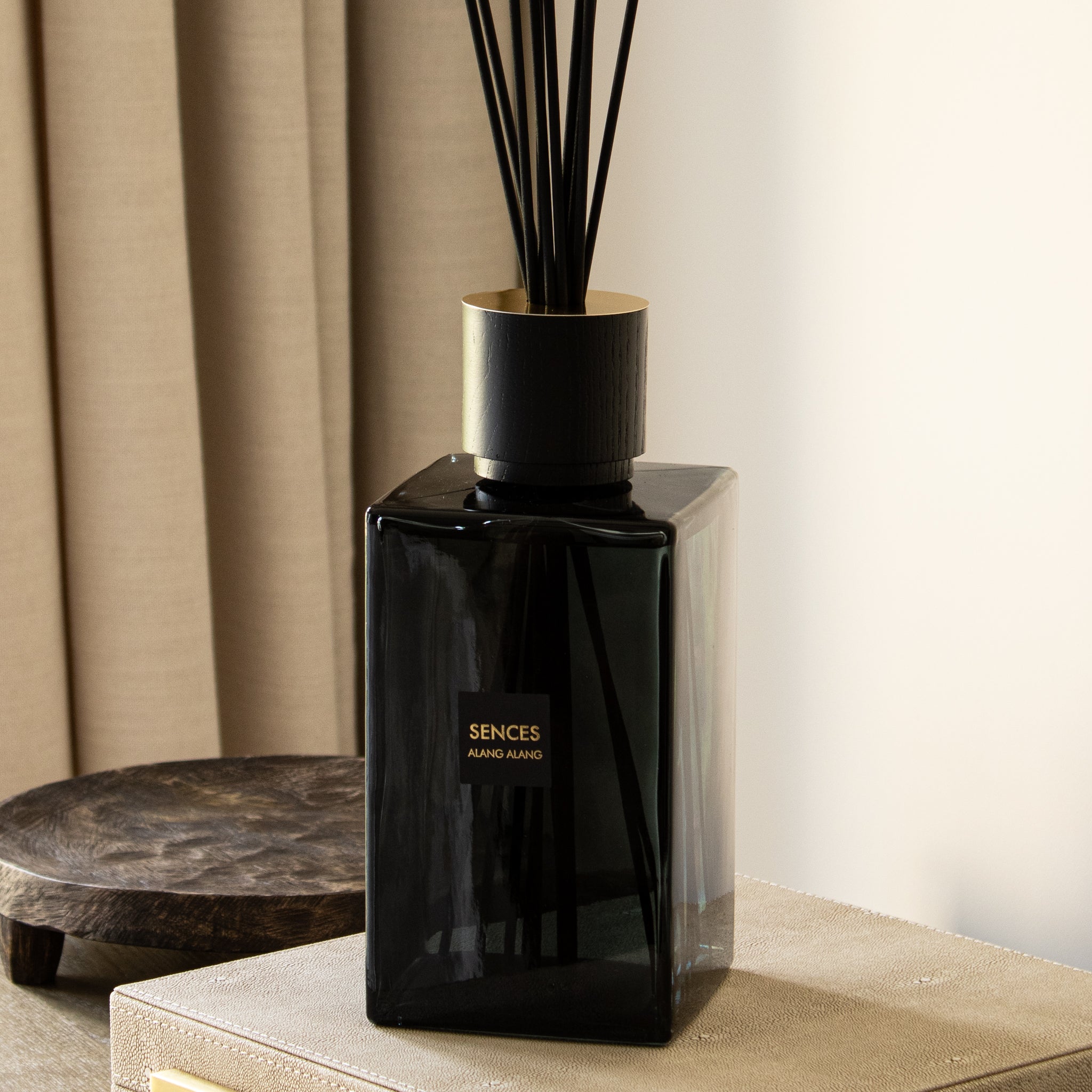 Extra Large Onyx Alang Alang Reed Diffuser - Marquis & Dawe