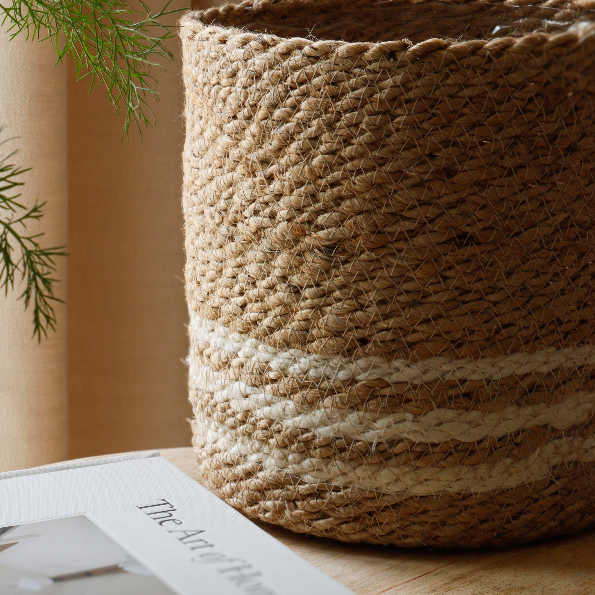 Jute Plant Pot With White Stripes Marquis And Dawe