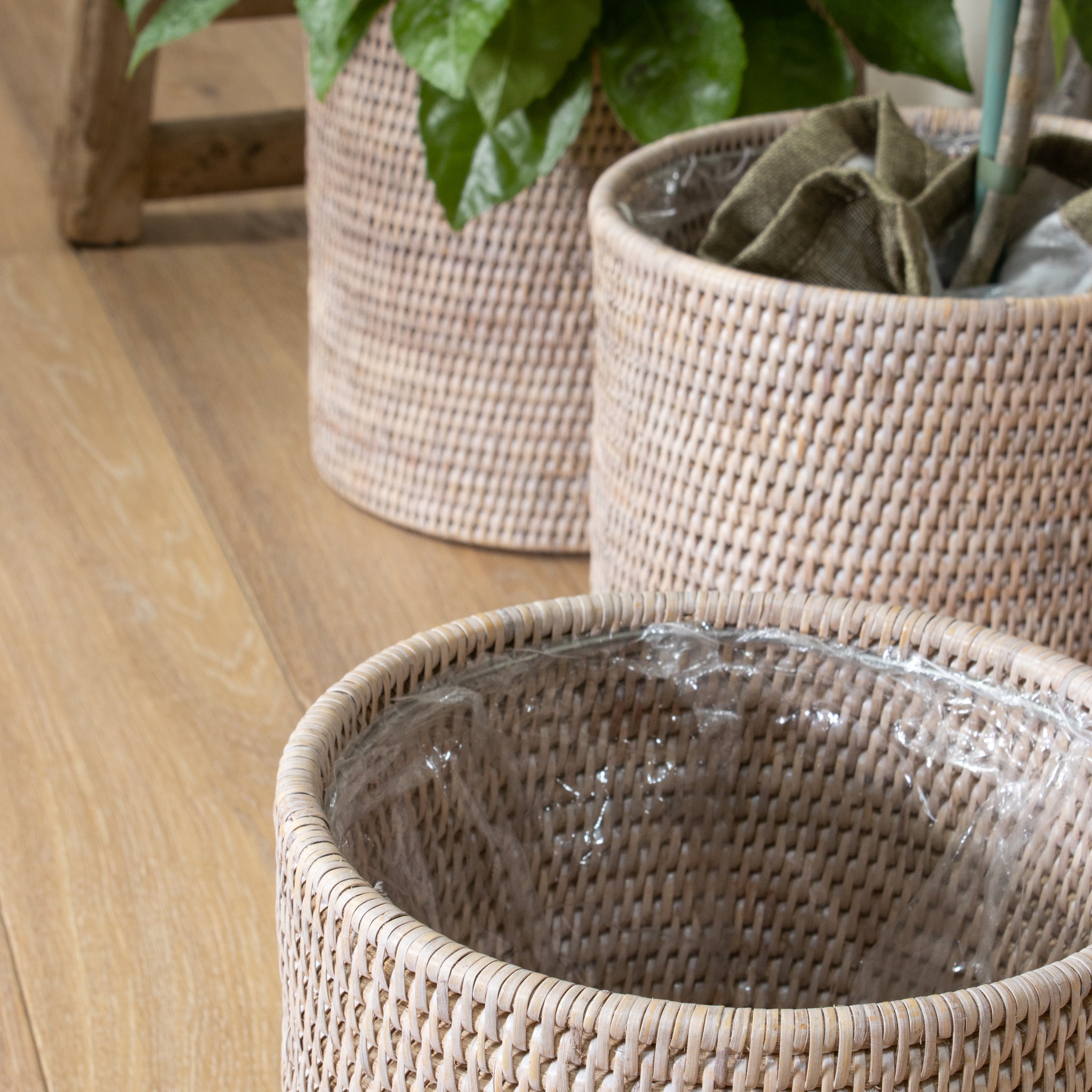 Marbury Round Rattan Planter - Marquis & Dawe