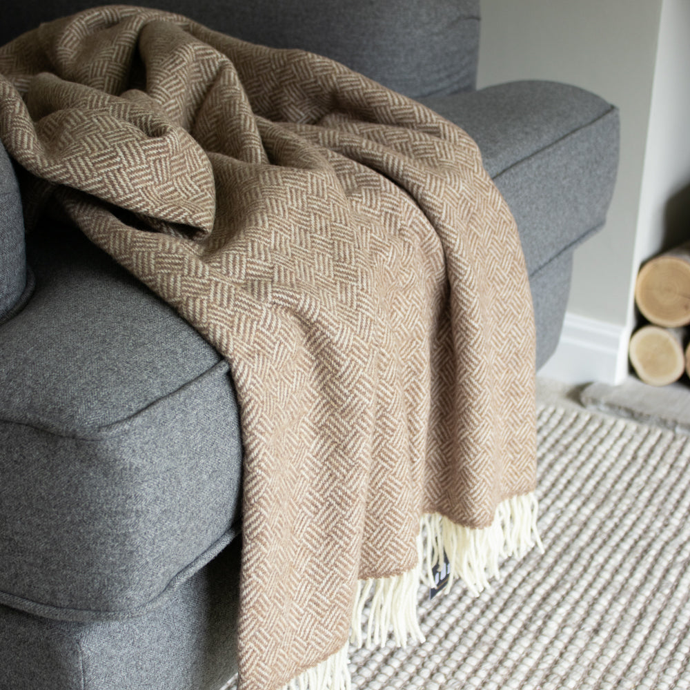 Walnut Brown Merino Lambswool Throw - Marquis & Dawe